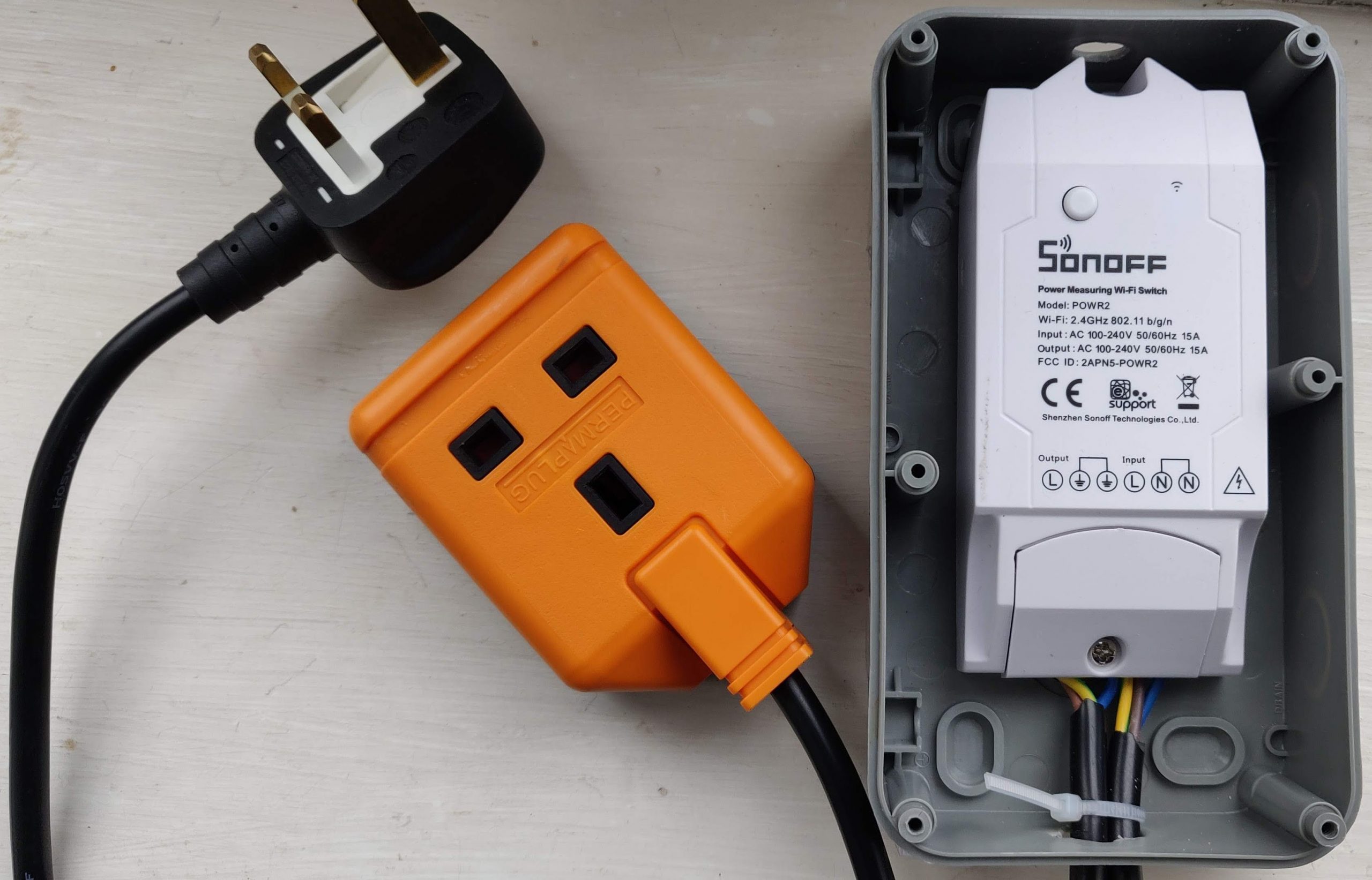 project: plug-in energy meter with graphs of energy use over time - Roger Frost: science ...