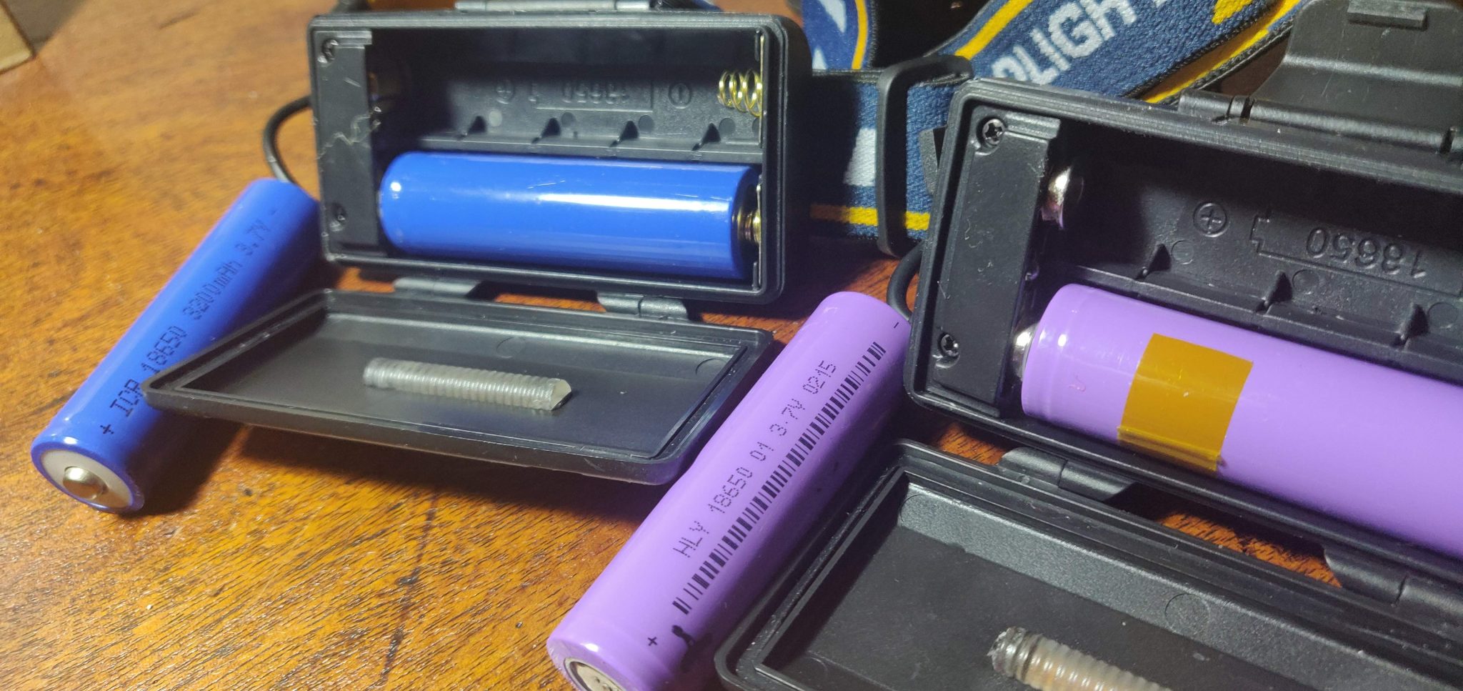 coping with 18650 batteries with and without button tops - Roger Frost ...